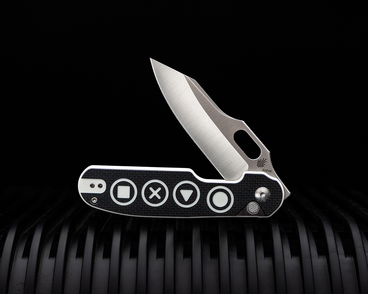 New Kizer Knives and Denim Knife Roll | KnifeCenter Blog
